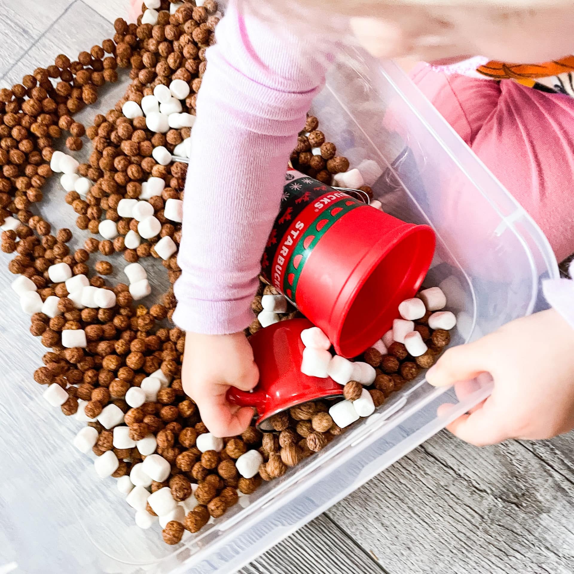 Hot Cocoa Sensory Bin for Toddlers - little martian family