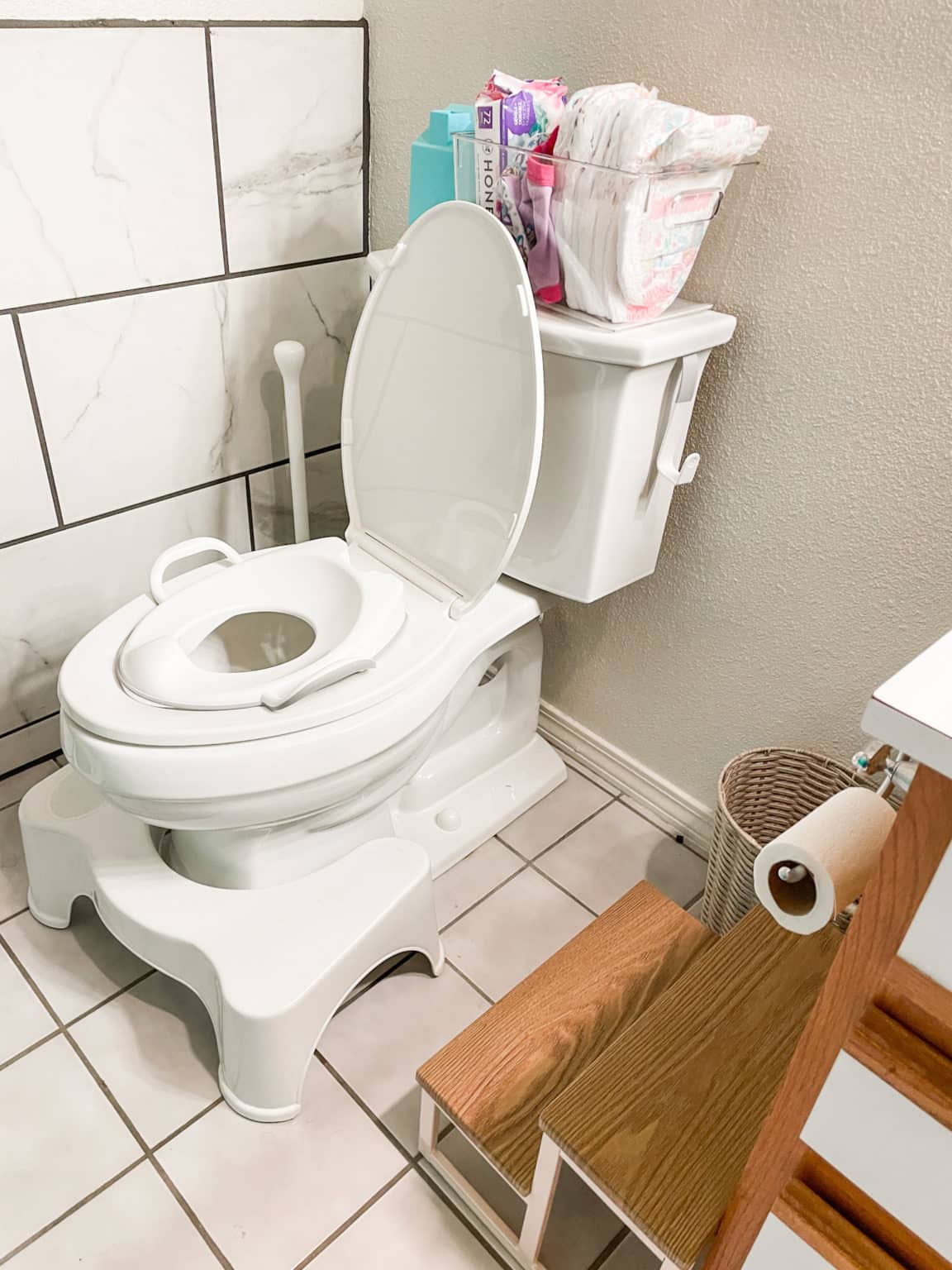 Potty Training Madeleine // week one and a half - little martian family